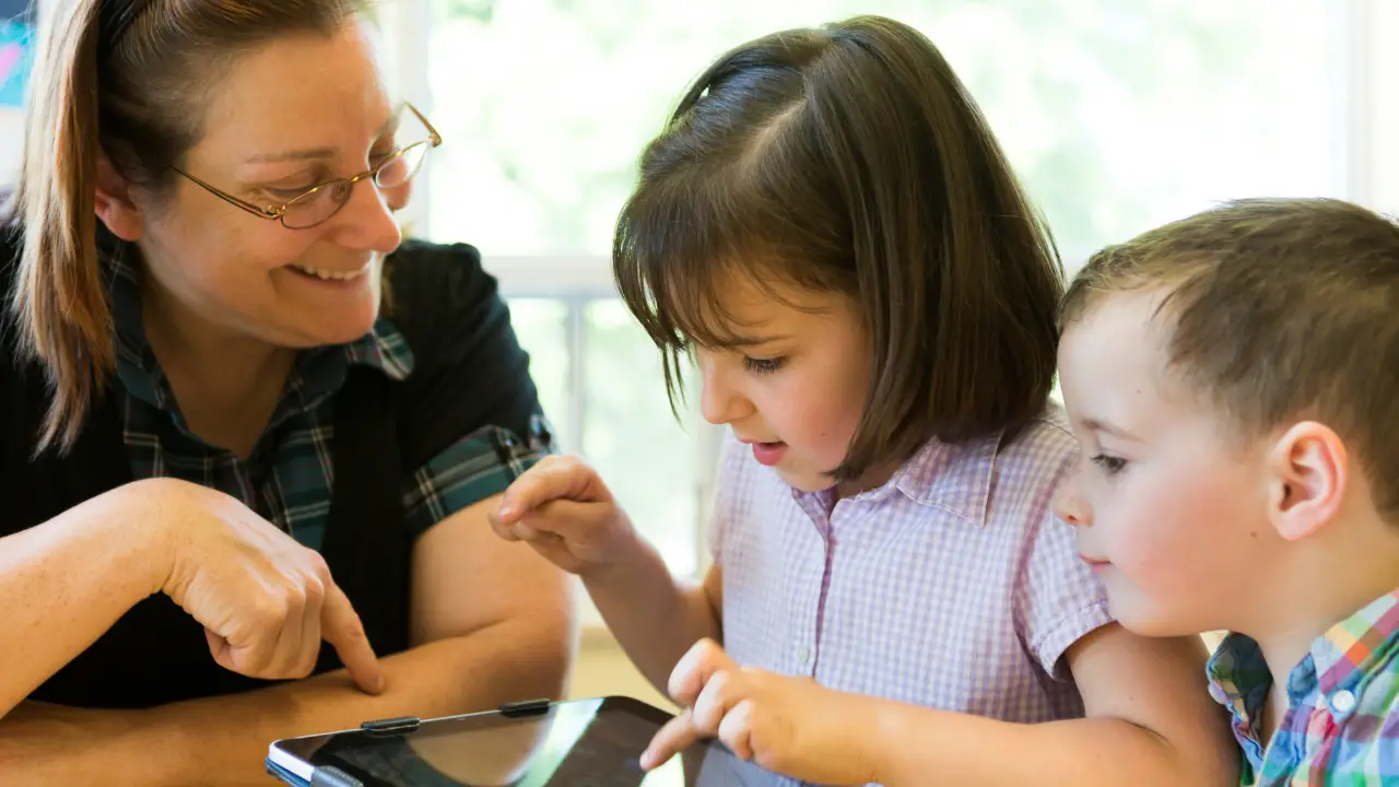 12+ Best Spelling Apps for Kids (That They’ll Love to Use)